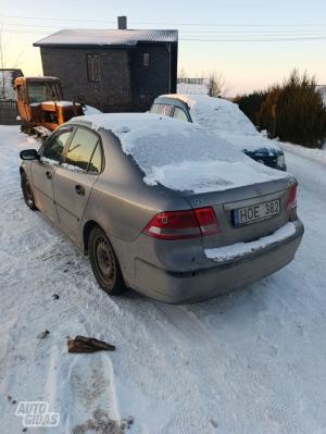 Pelēks Saab 9-3 2003 Panevēža, ar dzinēja tilpumu 2.20 L un nobraukumu 300 tūkst. km par 400 €, foto 2 vietnē AUTOMOTO.COM.LV