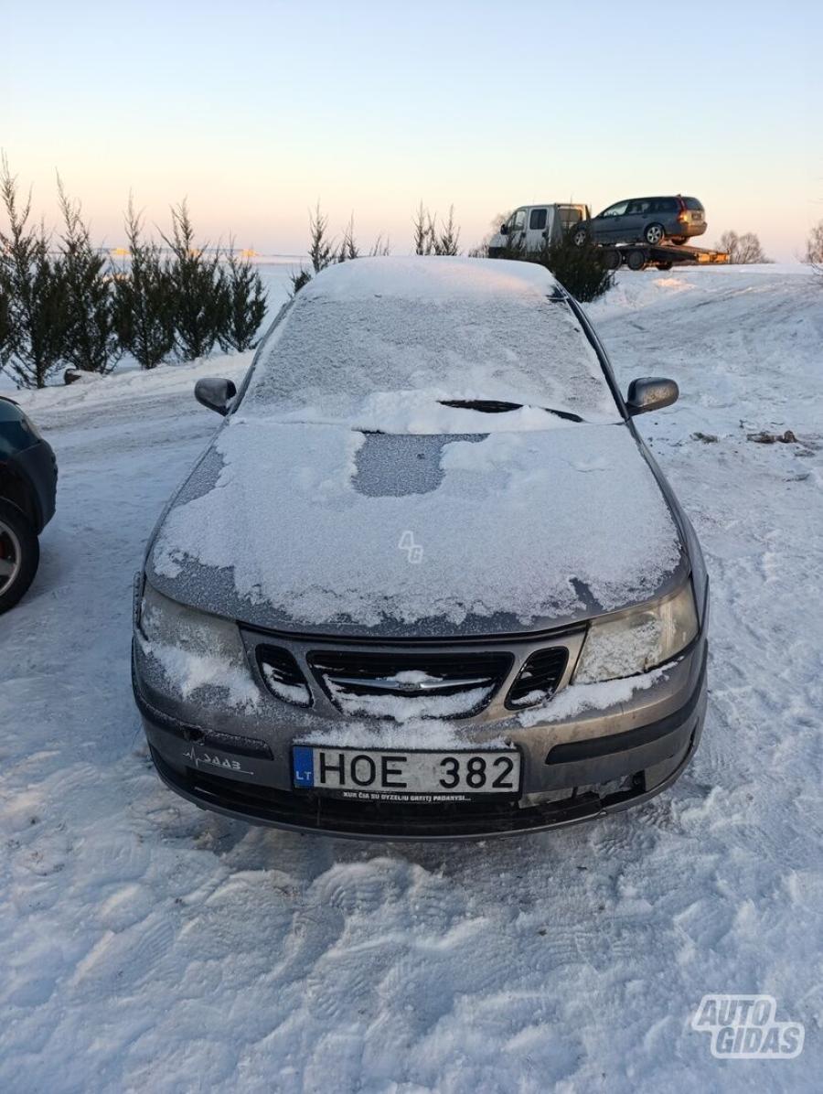 Pelēks Saab 9-3 2003 Panevēža, ar dzinēja tilpumu 2.20 L un nobraukumu 300 tūkst. km par 400 €, foto 5 vietnē AUTOMOTO.COM.LV