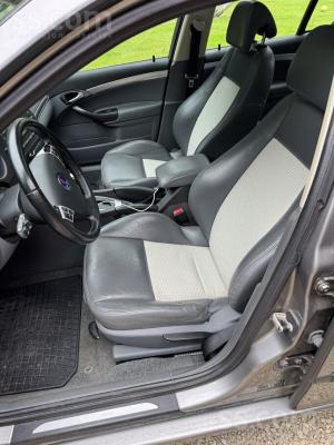 Grey Saab 9-3 2003 in Riga, with an engine capacity of 2.00 L and mileage of 205 thousand km for 5000 €, photo 4 on AUTOMOTO.COM.LV