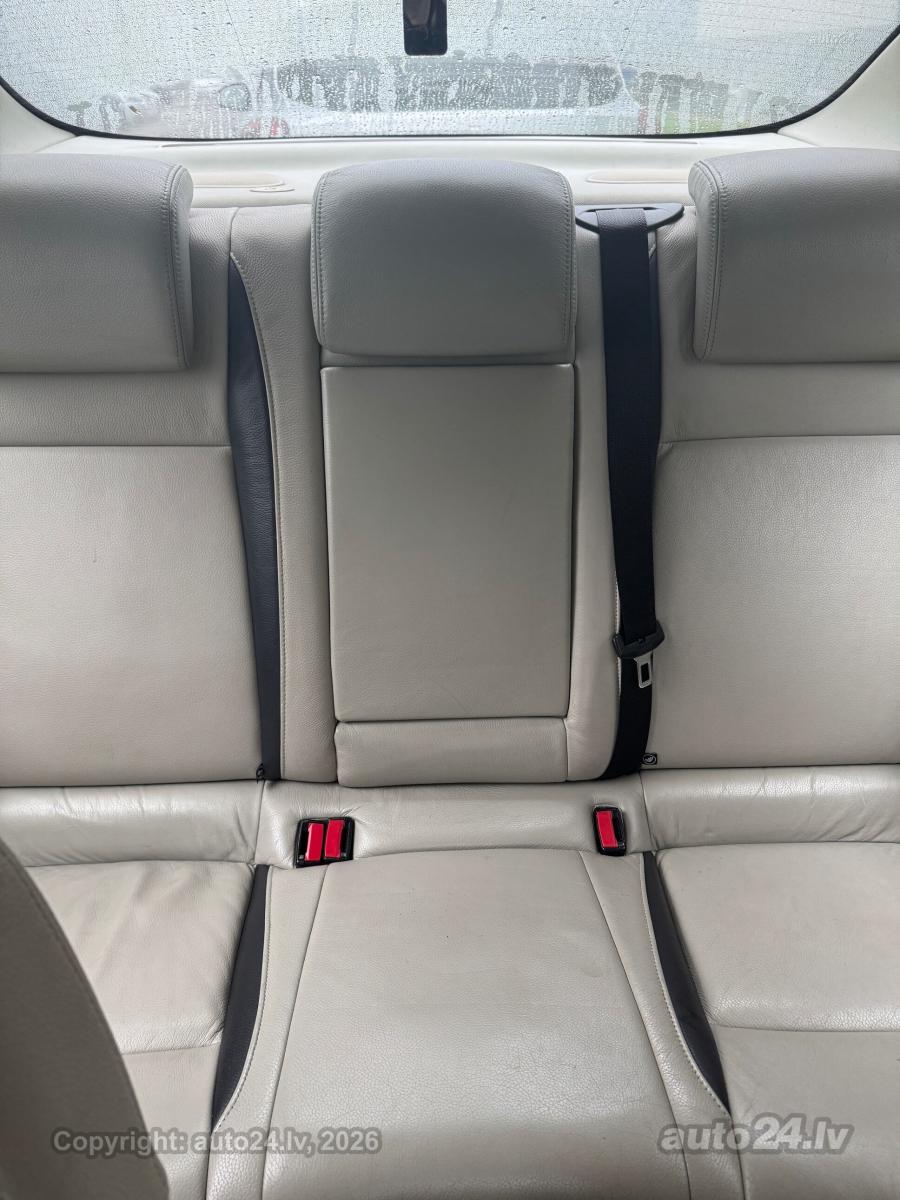 Pelēks Saab 9-3 2003 Tallina, ar dzinēja tilpumu 2.00 L un nobraukumu 312 tūkst. km par 2999 €, foto 12 vietnē AUTOMOTO.COM.LV