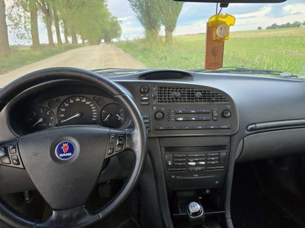 Saab 9-3 2003 Ukmergė vietnē Pelēks Saab 9-3 2003 Ukmergė, ar dzinēja tilpumu 2.17 L un nobraukumu 433 tūkst. km par 1350 €, foto 8 vietnē AUTOMOTO.COM.LV