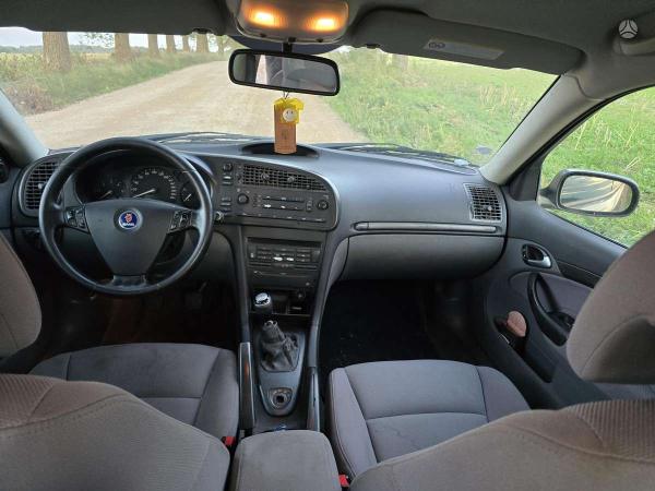 Saab 9-3 2003 Ukmergė vietnē Pelēks Saab 9-3 2003 Ukmergė, ar dzinēja tilpumu 2.17 L un nobraukumu 433 tūkst. km par 1350 €, foto 10 vietnē AUTOMOTO.COM.LV