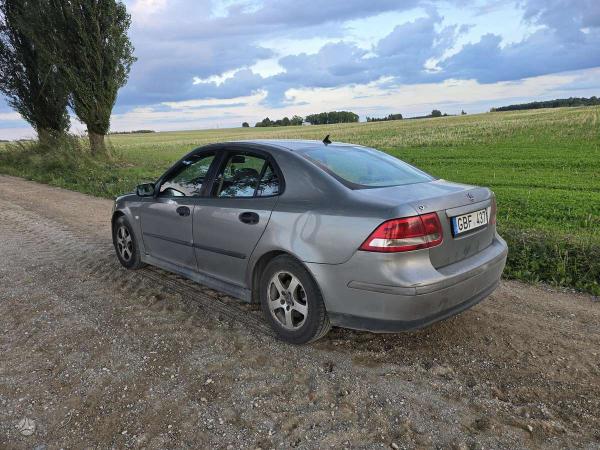 Grey Saab 9-3 2003 in Ukmerge, with an engine capacity of 2.17 L and mileage of 433 thousand km for 1350 €, photo 4 on AUTOMOTO.COM.LV
