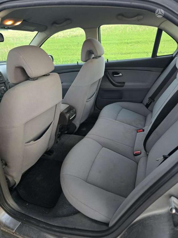 Grey Saab 9-3 2003 in Ukmerge, with an engine capacity of 2.17 L and mileage of 433 thousand km for 1350 €, photo 9 on AUTOMOTO.COM.LV
