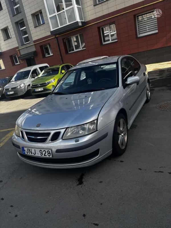 Сааб 9-3 2003 в Шяуляй на AUTOMOTO.COM.LV Серый Сааб 9-3 2003 в Шяуляй, объемом двигателя 2.18 л и пробегом 320 тыс. км за 900 €, фото 4 на AUTOMOTO.COM.LV
