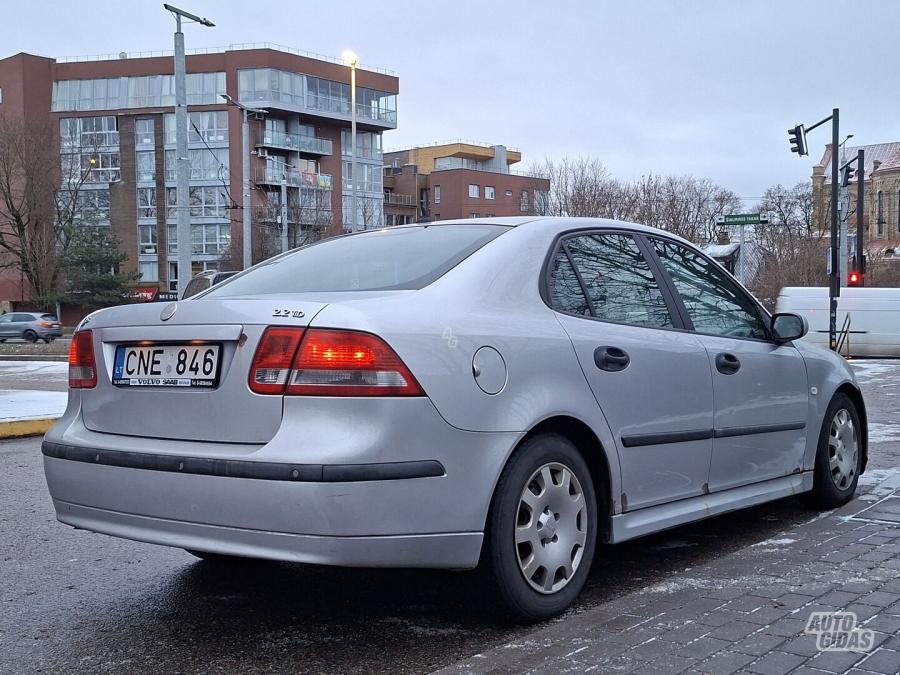 Pelēks Saab 9-3 2004 Viļņa, ar dzinēja tilpumu 2.20 L un nobraukumu 186 tūkst. km par 400 €, foto 3 vietnē AUTOMOTO.COM.LV