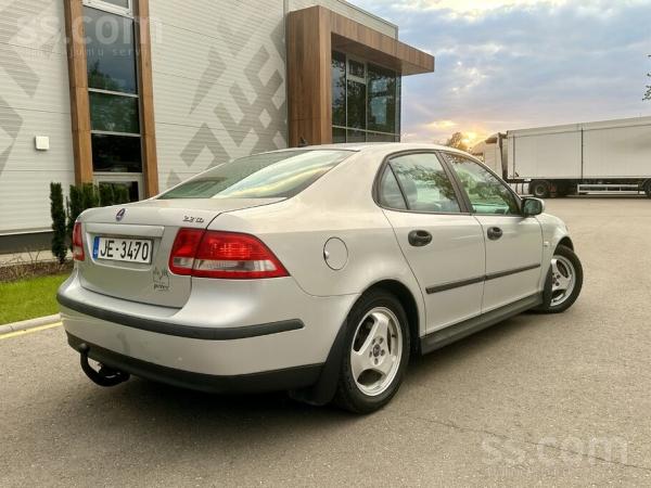 Pelēks Saab 9-3 2004 Rīga, ar dzinēja tilpumu 2.20 L un nobraukumu 387 tūkst. km par 1300 €, foto 2 vietnē AUTOMOTO.COM.LV