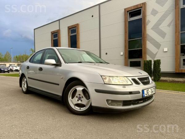 Pelēks Saab 9-3 2004 Rīga, ar dzinēja tilpumu 2.20 L un nobraukumu 387 tūkst. km par 1300 €, foto 3 vietnē AUTOMOTO.COM.LV