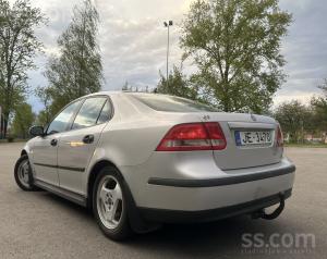Grey Saab 9-3 2004 in Riga, with an engine capacity of 2.20 L and mileage of 387 thousand km for 1300 €, photo 5 on AUTOMOTO.COM.LV