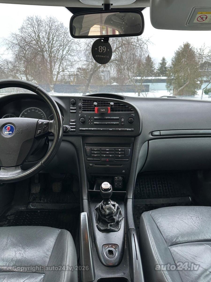 Pelēks Saab 9-3 2006 Tallina, ar dzinēja tilpumu 1.90 L un nobraukumu 263 tūkst. km par 1300 €, foto 1 vietnē AUTOMOTO.COM.LV