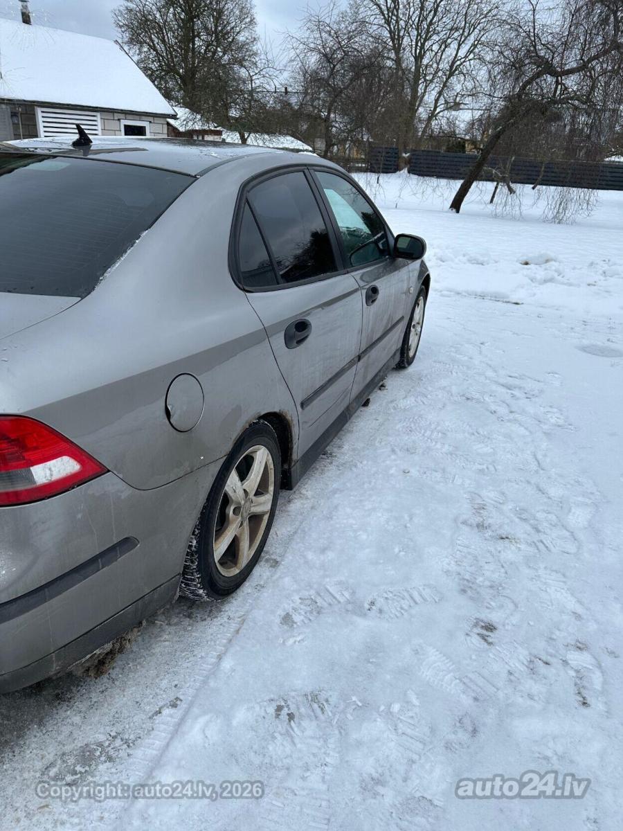 Pelēks Saab 9-3 2006 Tallina, ar dzinēja tilpumu 1.90 L un nobraukumu 263 tūkst. km par 1300 €, foto 2 vietnē AUTOMOTO.COM.LV