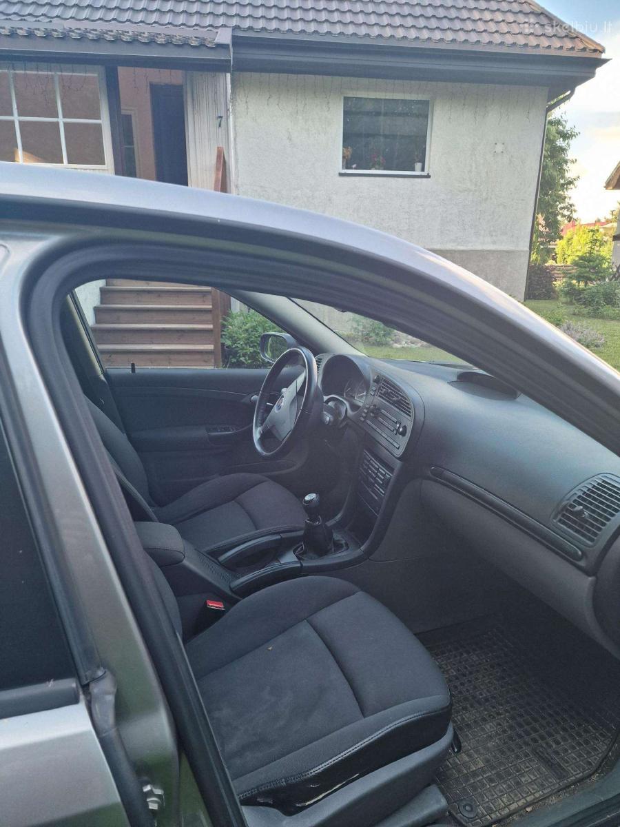 Grey Saab 9-3 2006 in Klaipeda, with an engine capacity of 1.90 L and mileage of 317 thousand km for 950 €, photo 1 on AUTOMOTO.COM.LV