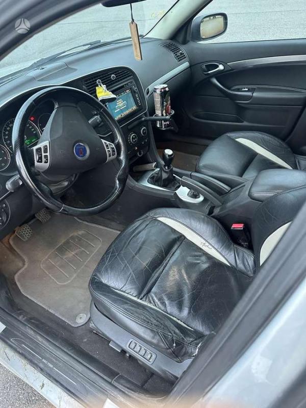 Pelēks Saab 9-3 2008 Vievis, ar dzinēja tilpumu 1.91 L un nobraukumu 300 tūkst. km par 1350 €, foto 5 vietnē AUTOMOTO.COM.LV