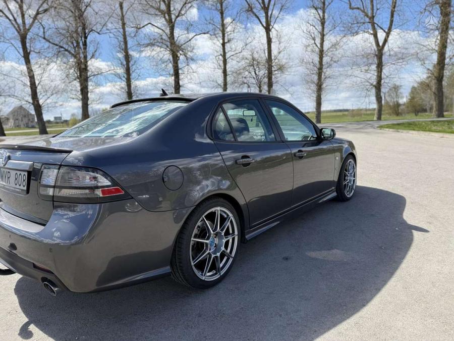 Pelēks Saab 9-3 2010 Panevēža, ar dzinēja tilpumu 1.91 L un nobraukumu 305 tūkst. km par 4500 €, foto 3 vietnē AUTOMOTO.COM.LV