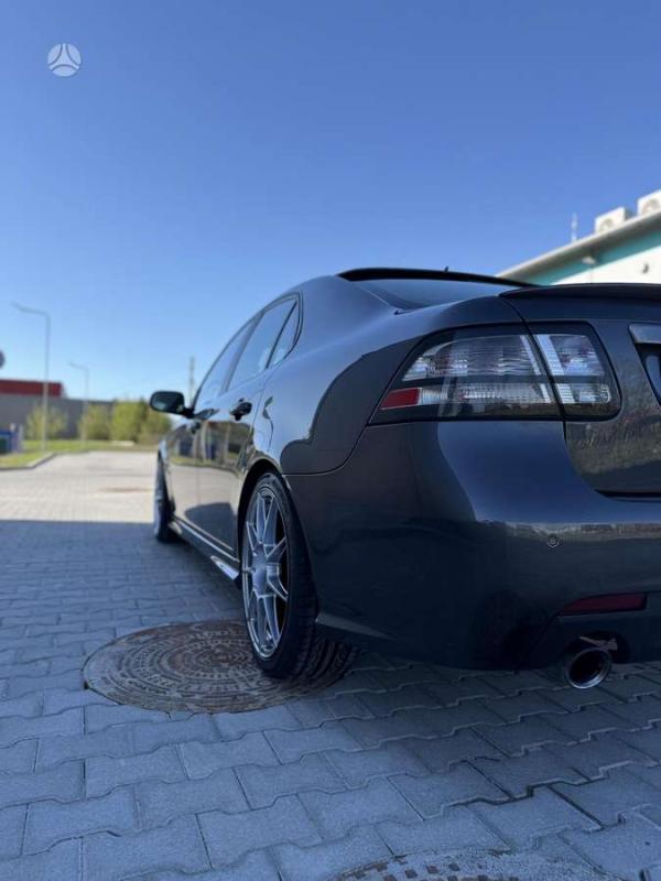 Grey Saab 9-3 2010 in Panevezys, with an engine capacity of 1.91 L and mileage of 305 thousand km for 4500 €, photo 5 on AUTOMOTO.COM.LV