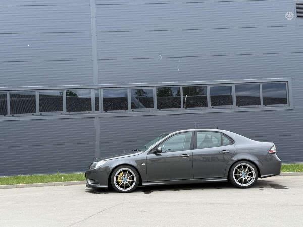 Grey Saab 9-3 2010 in Panevezys, with an engine capacity of 1.91 L and mileage of 305 thousand km for 4500 €, photo 9 on AUTOMOTO.COM.LV