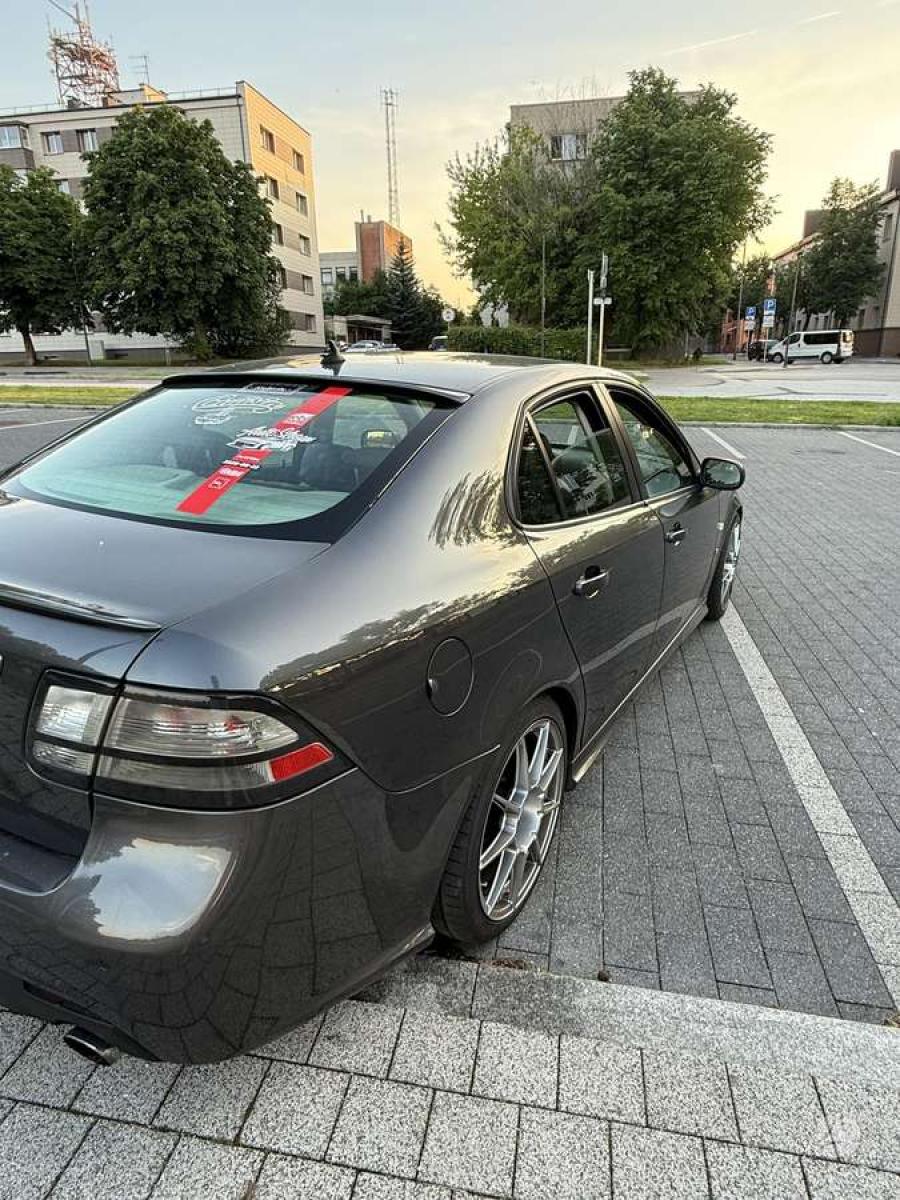 Pelēks Saab 9-3 2010 Panevēža, ar dzinēja tilpumu 1.91 L un nobraukumu 305 tūkst. km par 4500 €, foto 12 vietnē AUTOMOTO.COM.LV