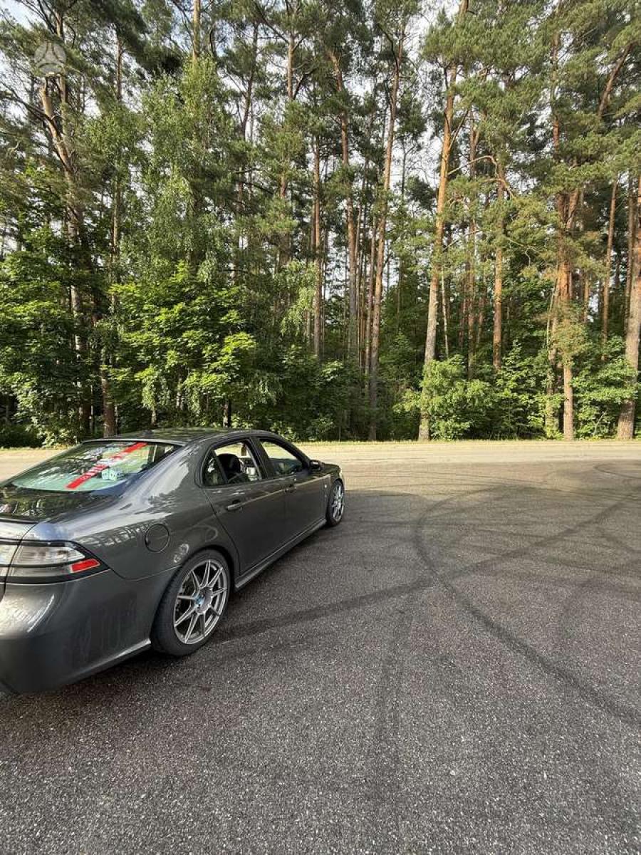 Pelēks Saab 9-3 2010 Panevēža, ar dzinēja tilpumu 1.91 L un nobraukumu 305 tūkst. km par 4500 €, foto 15 vietnē AUTOMOTO.COM.LV