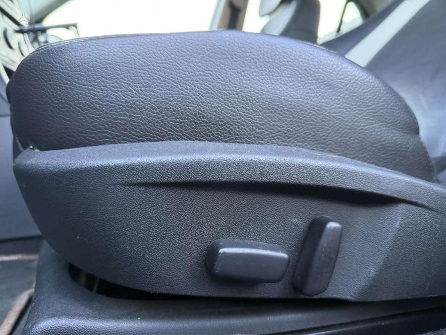 Pelēks Saab 9-3 2010 Panevēža, ar dzinēja tilpumu 1.91 L un nobraukumu 305 tūkst. km par 4500 €, foto 19 vietnē AUTOMOTO.COM.LV