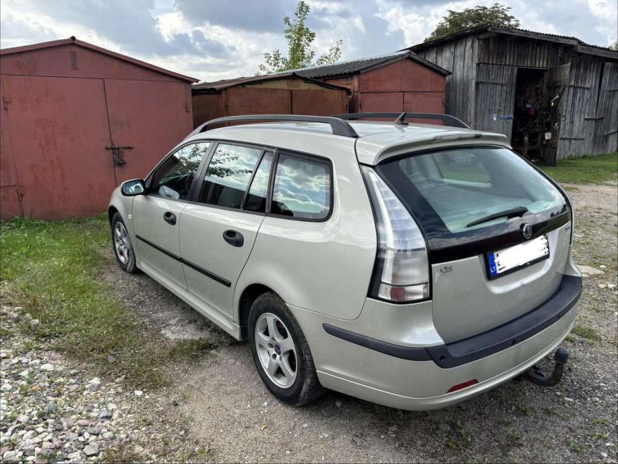 Grey Saab 9-3 2005 in Panevezys, with an engine capacity of 1.91 L and mileage of 319 thousand km for 700 €, photo 5 on AUTOMOTO.COM.LV
