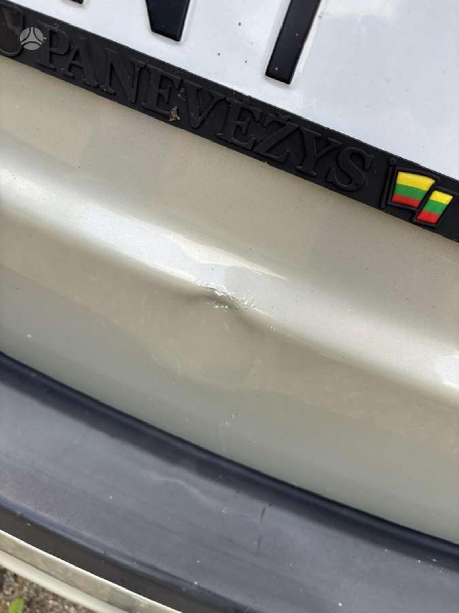 Grey Saab 9-3 2005 in Panevezys, with an engine capacity of 1.91 L and mileage of 319 thousand km for 700 €, photo 11 on AUTOMOTO.COM.LV