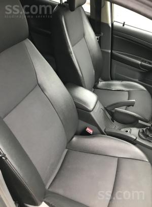 Grey Saab 9-3 2007 in Riga, with an engine capacity of 1.90 L and mileage of 257 thousand km for 2000 €, photo 9 on AUTOMOTO.COM.LV