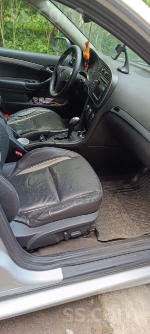 Grey Saab 9-3 2008 in Riga, with an engine capacity of 1.90 L and mileage of 338 thousand km for 1750 €, photo 6 on AUTOMOTO.COM.LV