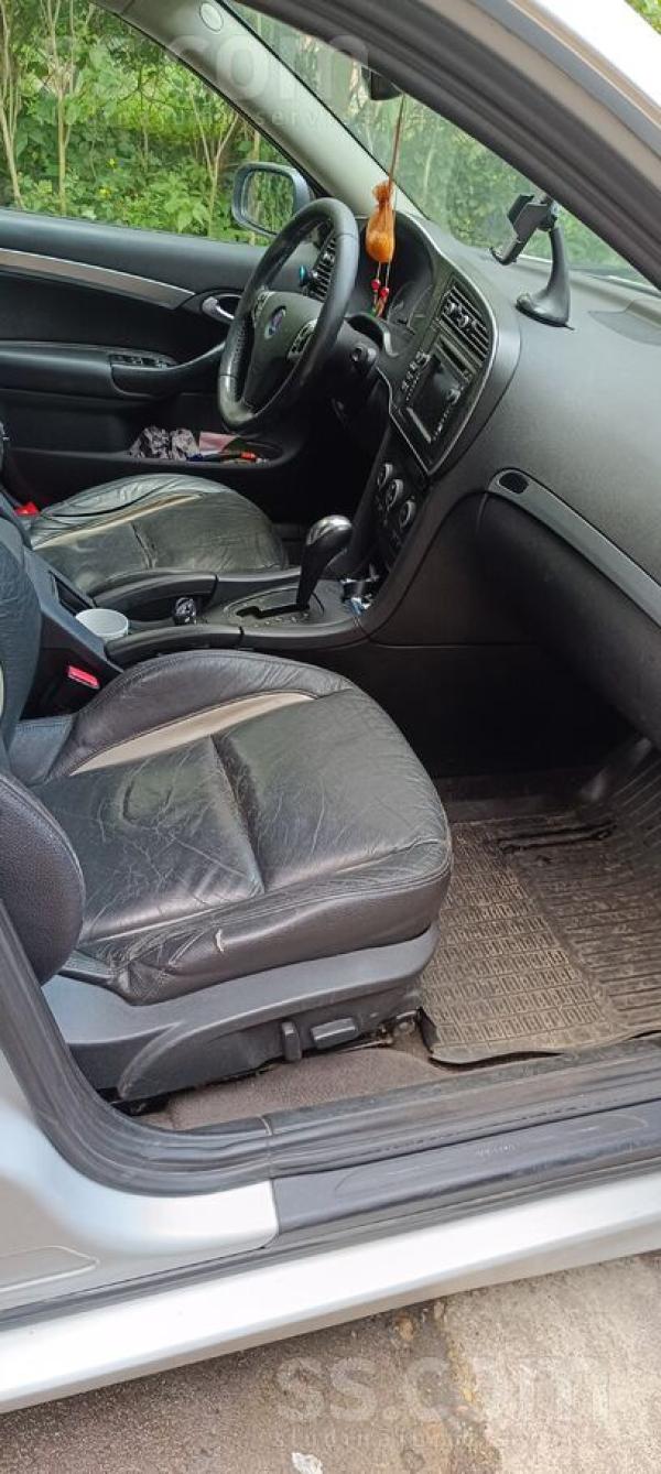 Grey Saab 9-3 2008 in Riga, with an engine capacity of 1.90 L and mileage of 338 thousand km for 1750 €, photo 5 on AUTOMOTO.COM.LV