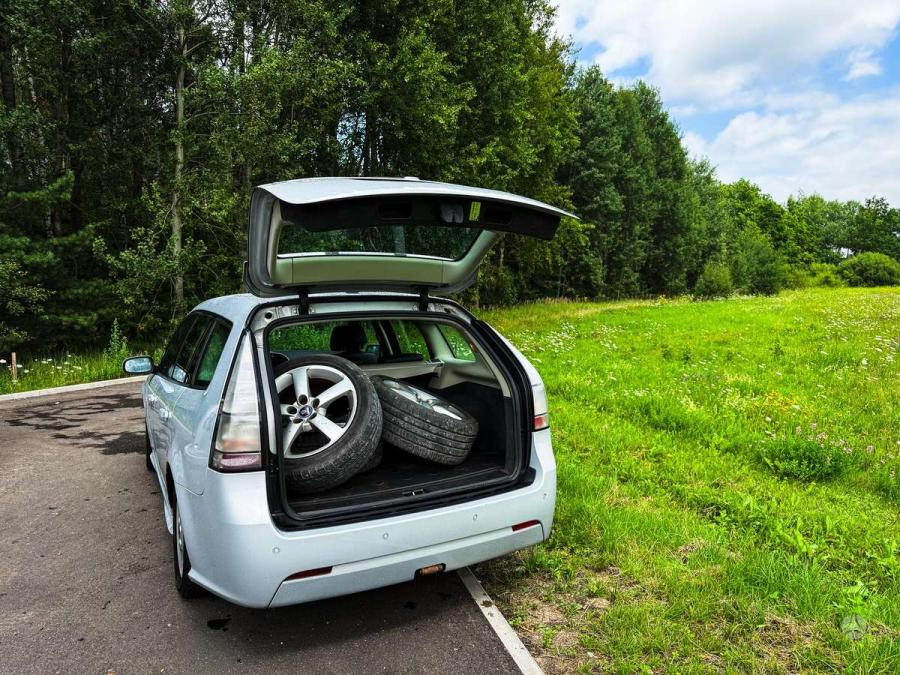 Grey Saab 9-3 2008 in Kaunas, with an engine capacity of 1.91 L and mileage of 214 thousand km for 2500 €, photo 7 on AUTOMOTO.COM.LV