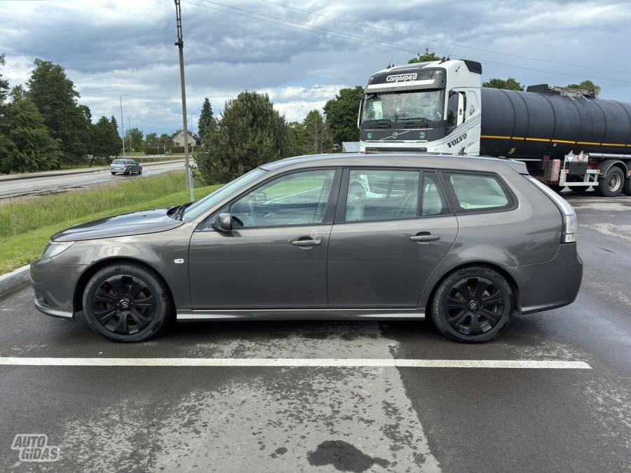 Grey Saab 9-3 2008 in Mazeikiai, with an engine capacity of 1.90 L and mileage of 340 thousand km for 1400 €, photo 5 on AUTOMOTO.COM.LV