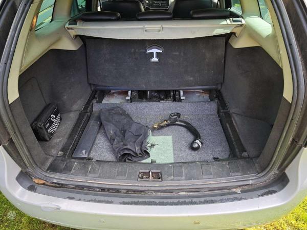 Grey Saab 9-3 2008 in Vilnius, with an engine capacity of 1.91 L and mileage of 233 thousand km for 700 €, photo 6 on AUTOMOTO.COM.LV