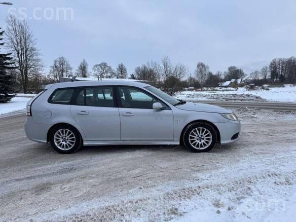 Pelēks Saab 9-3 2009 Cēsis, ar dzinēja tilpumu 1.90 L un nobraukumu 0 tūkst. km par 3300 €, foto 4 vietnē AUTOMOTO.COM.LV