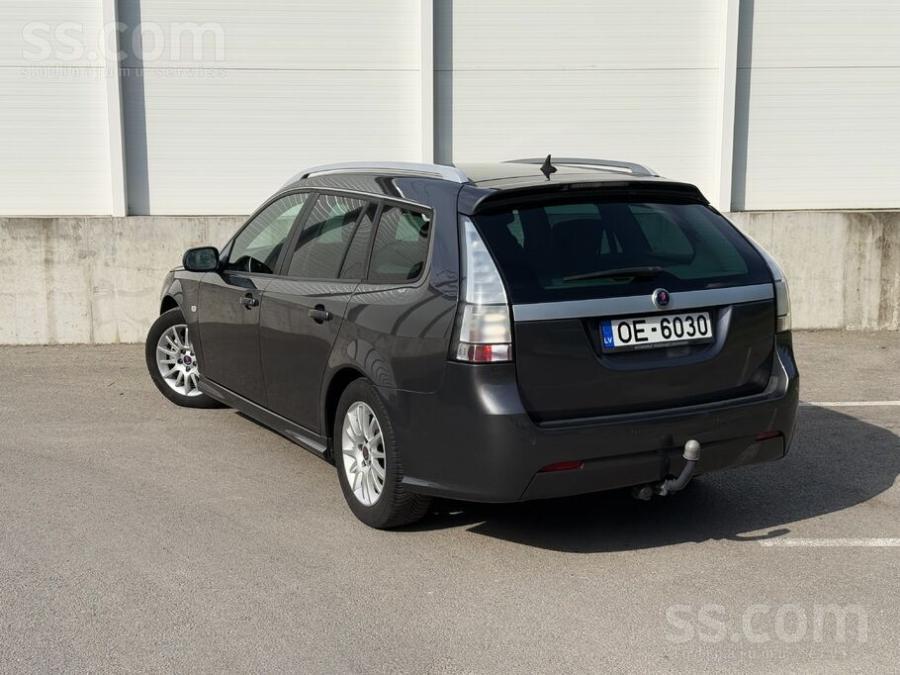 Pelēks Saab 9-3 2011 Rīga, ar dzinēja tilpumu 1.90 L un nobraukumu 346 tūkst. km par 3994 €, foto 2 vietnē AUTOMOTO.COM.LV