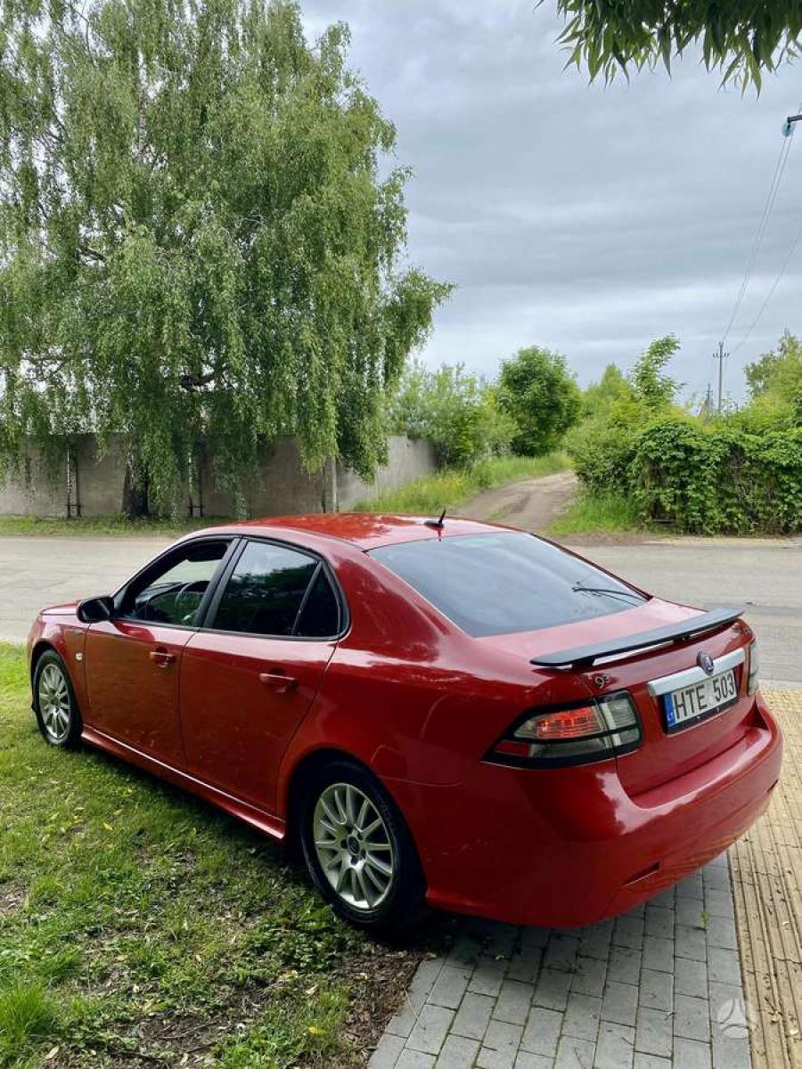 Red Saab 9-3 2009 in Kelme, with an engine capacity of 2.00 L and mileage of 115 thousand km for 2850 €, photo 3 on AUTOMOTO.COM.LV