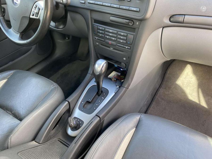 Sarkans Saab 9-3 2006 Tauragė, ar dzinēja tilpumu 1.91 L un nobraukumu 154 tūkst. km par 3950 €, foto 9 vietnē AUTOMOTO.COM.LV