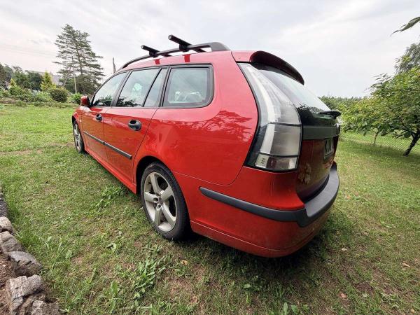 Red Saab 9-3 2007 in Kazlu Ruda, with an engine capacity of 1.91 L and mileage of 234 thousand km for 1600 €, photo 5 on AUTOMOTO.COM.LV