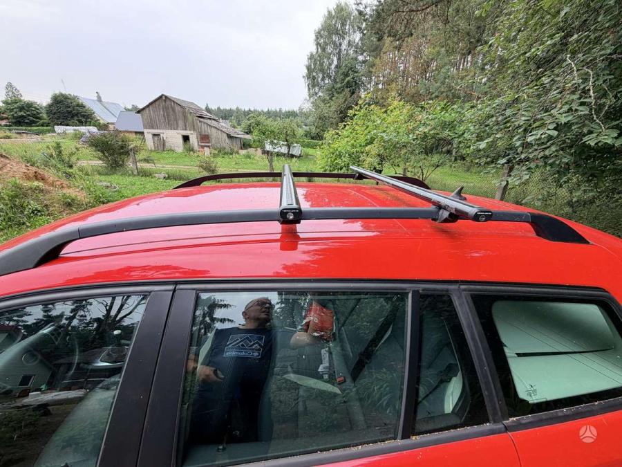 Red Saab 9-3 2007 in Kazlu Ruda, with an engine capacity of 1.91 L and mileage of 234 thousand km for 1600 €, photo 17 on AUTOMOTO.COM.LV