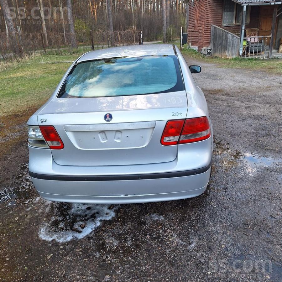 Saab 9-3 2002 Rīga, ar dzinēja tilpumu 2.00 L un nobraukumu 185 tūkst. km par 500 €, foto 4 vietnē AUTOMOTO.COM.LV