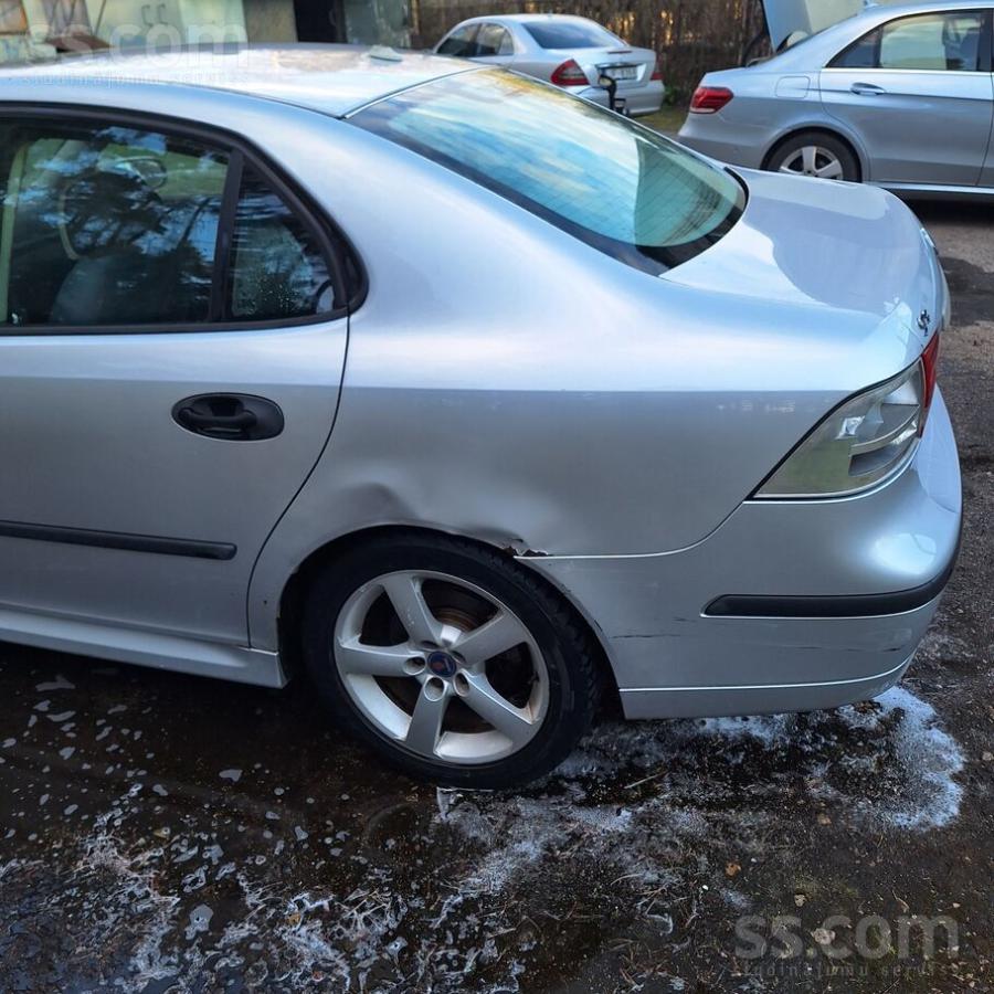 Saab 9-3 2002 Rīga, ar dzinēja tilpumu 2.00 L un nobraukumu 185 tūkst. km par 500 €, foto 7 vietnē AUTOMOTO.COM.LV