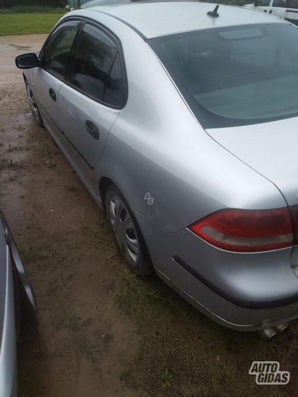 Saab 9-3 2003 in Mazeikiai, with an engine capacity of 2.20 L and mileage of 389 thousand km for 600 €, photo 3 on AUTOMOTO.COM.LV