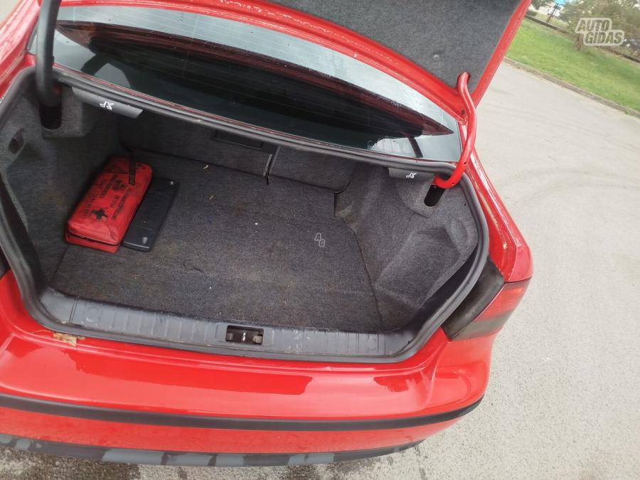 Saab 9-3 2005 Marijampole, ar dzinēja tilpumu 1.90 L un nobraukumu 307 tūkst. km par 850 €, foto 12 vietnē AUTOMOTO.COM.LV