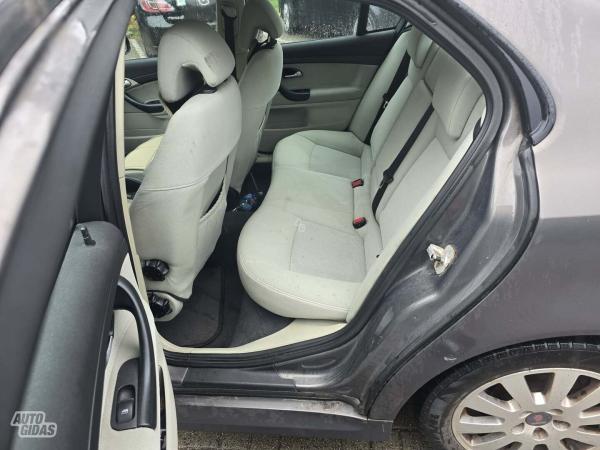 Saab 9-3 2005 in Klaipeda, with an engine capacity of 1.90 L and mileage of 370 thousand km for 900 €, photo 2 on AUTOMOTO.COM.LV