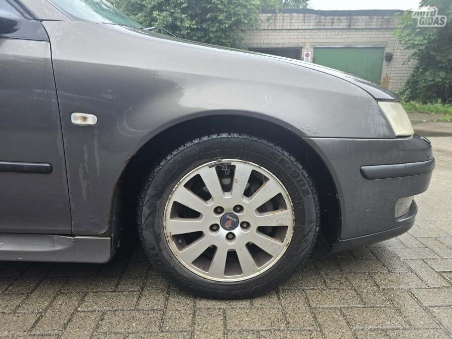 Saab 9-3 2005 in Klaipeda, with an engine capacity of 1.90 L and mileage of 370 thousand km for 900 €, photo 8 on AUTOMOTO.COM.LV