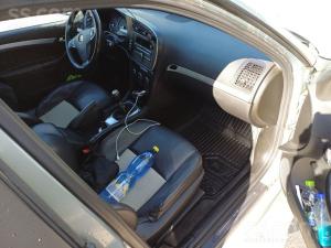 Saab 9-3 2008 in Riga, with an engine capacity of 1.90 L and mileage of 333 thousand km for 2100 €, photo 11 on AUTOMOTO.COM.LV