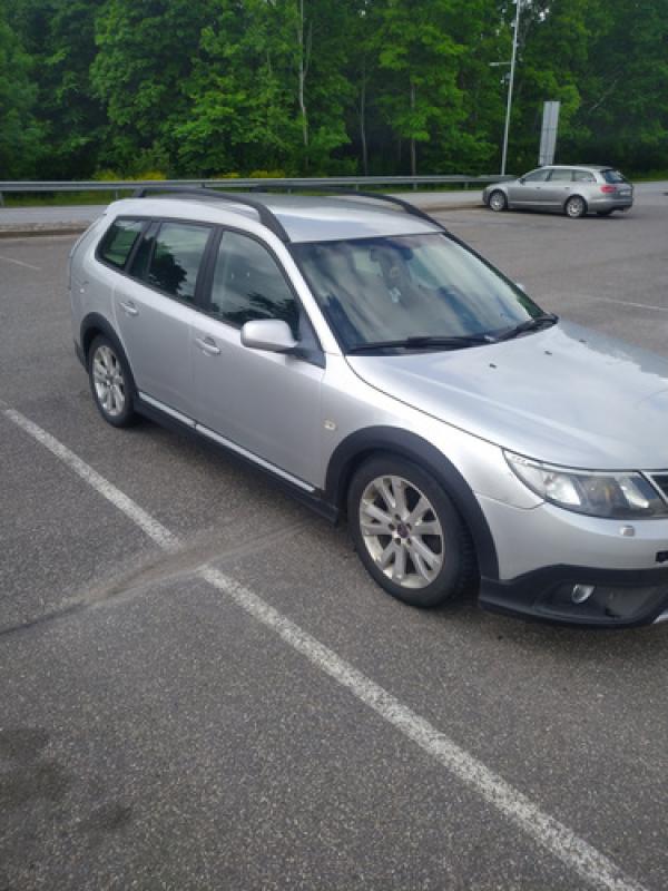 Saab 9-3 2011 in Johvi, with an engine capacity of 1.90 L and mileage of 0 thousand km for 4500 €, photo 4 on AUTOMOTO.COM.LV