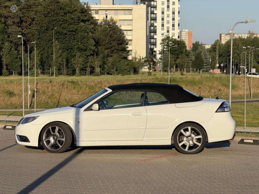 Balts Saab 9-3 2008 Viļņa, ar dzinēja tilpumu 1.91 L un nobraukumu 340 tūkst. km par 4999 €, foto 9 vietnē AUTOMOTO.COM.LV