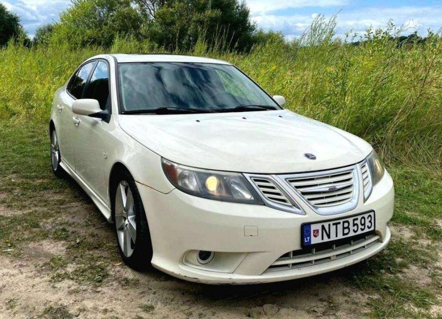 White Saab 9-3 2008 in Vilnius, with an engine capacity of 2.00 L and mileage of 309 thousand km for 2100 €, photo 1 on AUTOMOTO.COM.LV