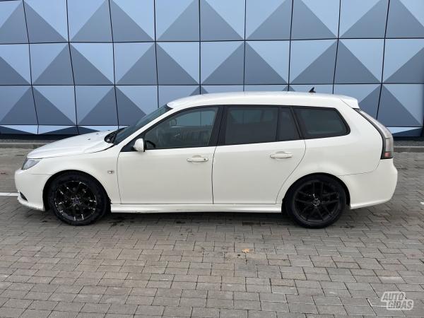 Сааб 9-3 2009 в Шилуте на AUTOMOTO.COM.LV Белый Сааб 9-3 2009 в Шилуте, объемом двигателя 1.90 л и пробегом 310 тыс. км за 850 €, фото 8 на AUTOMOTO.COM.LV