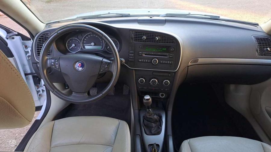 White Saab 9-3 2011 in Anyksciai, with an engine capacity of 1.91 L and mileage of 288 thousand km for 2850 €, photo 9 on AUTOMOTO.COM.LV