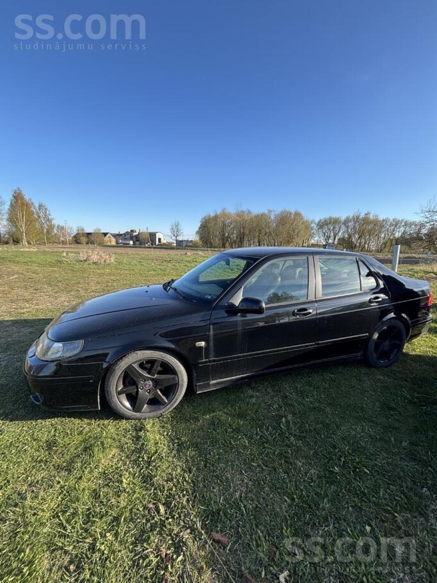 Melns Saab 9-5 2003 Bauska, ar dzinēja tilpumu 2.30 L un nobraukumu 200 tūkst. km par 1500 €, foto 1 vietnē AUTOMOTO.COM.LV
